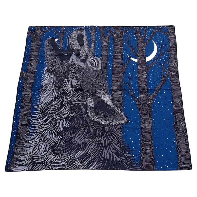 Hermès Echarpe Châle AWOOOOO Wolf Alice Shirley Cachemire et Soie 100 ...