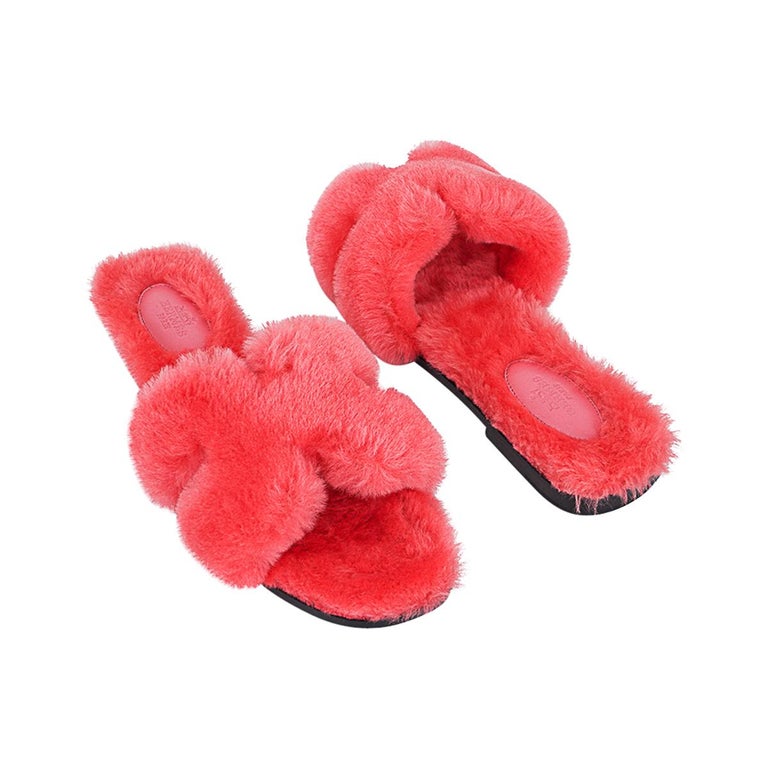 Hermes Shearling Oran Rose Du Desert Sandal Limited Edition Flats 39.5 ...
