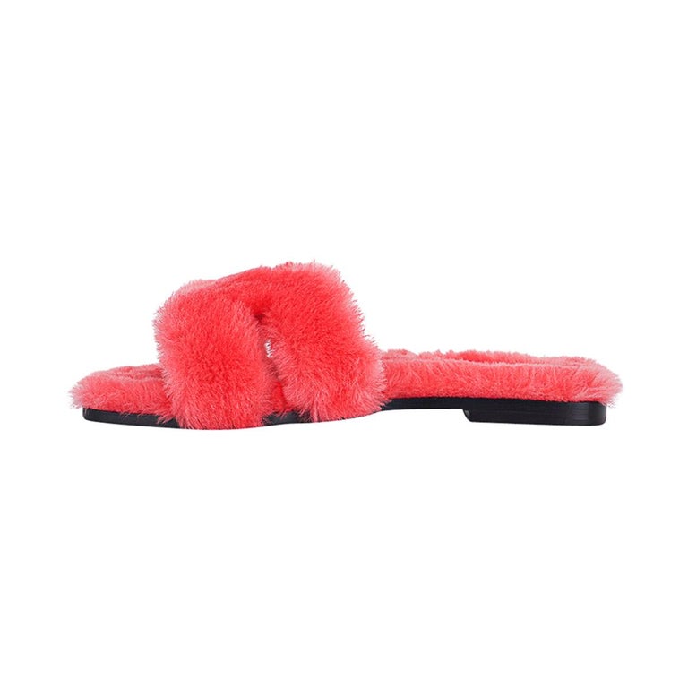 Hermes Shearling Oran Rose Du Desert Sandal Limited Edition Flats 39.5 ...