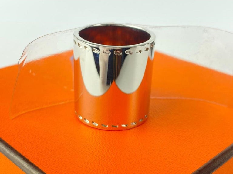 Hermès Silver Stirrup Motif Horsebit Scarf Ring Stole Shawl 42HERL1125 ...