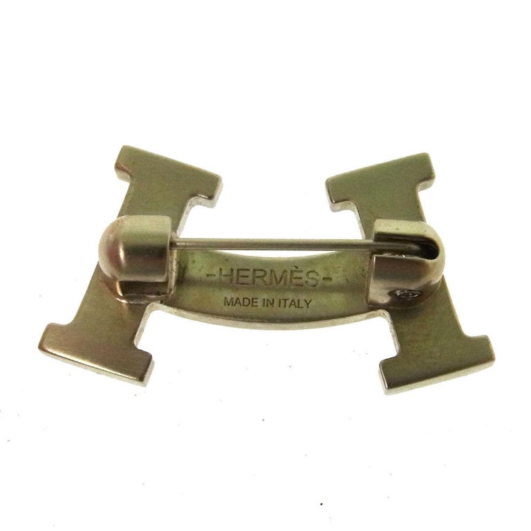 Hermes Silver Tone 'H' Logo Men's Women's Lapel Pin Suit Brooch in Box ...