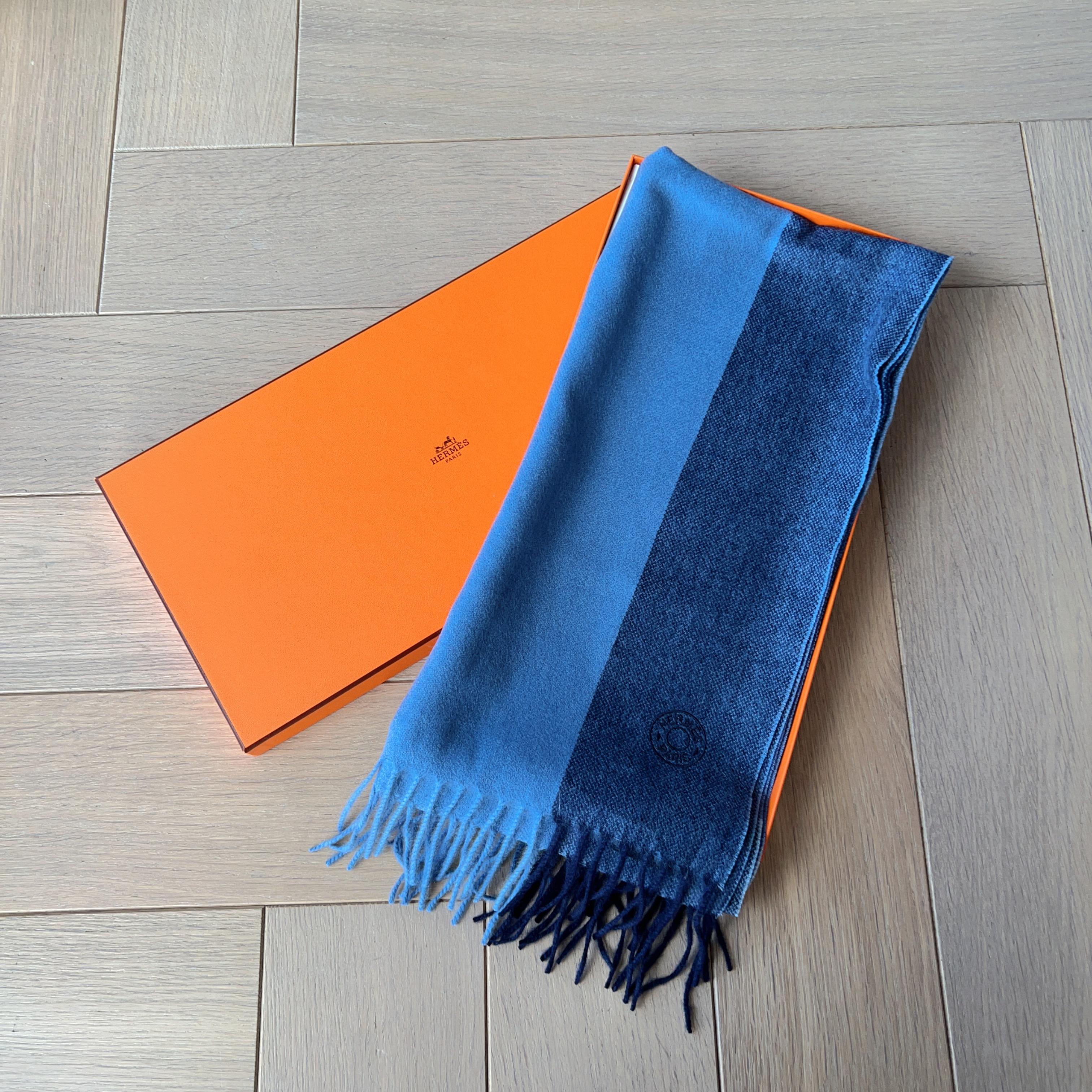 Hermès Summer Block Muffler In Bleu Chiné, 100% Cashmere For Sale at ...