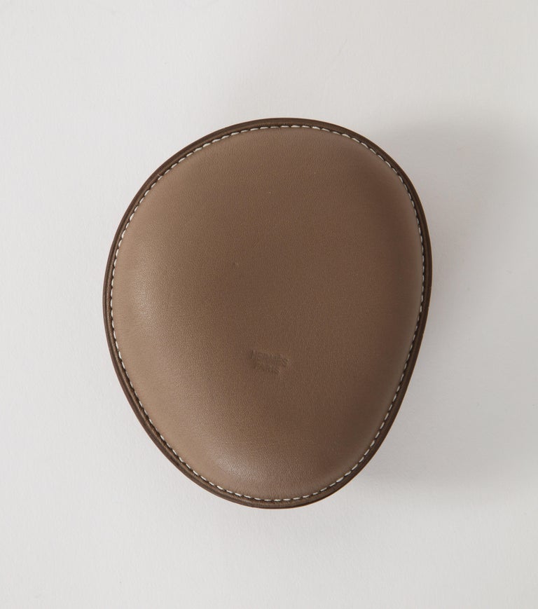 Hermès Taupe Leather Paperweight For Sale at 1stDibs