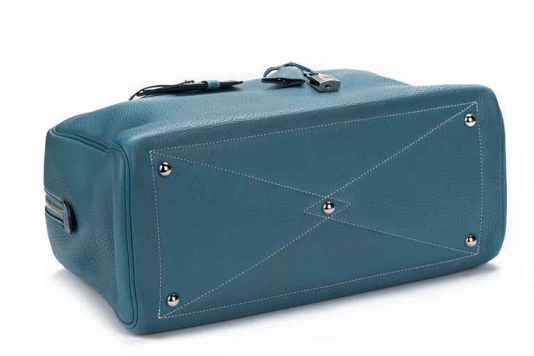 Hermès Victoria Bag Blue Togo Leather For Sale at 1stDibs