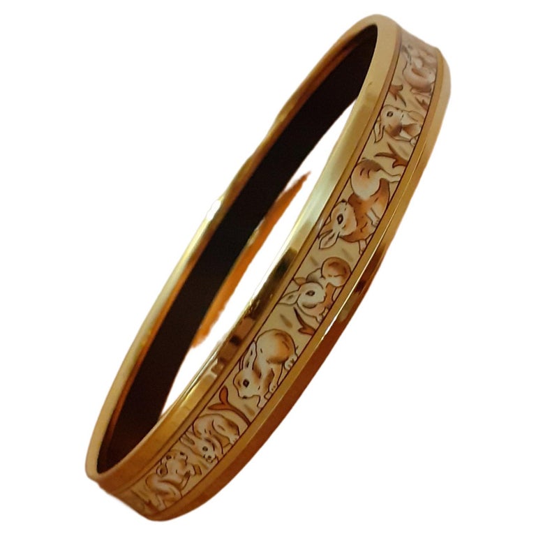 Hermès Vintage Bracelet in Enamel and Gold Hdw Rabbits Print Narrow ...