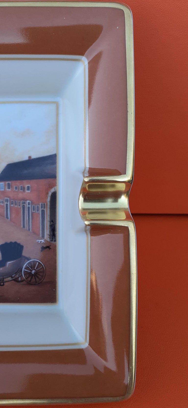 Hermès Vintage Porcelain Ashtray Change Tray Castle and Horses Pattern ...