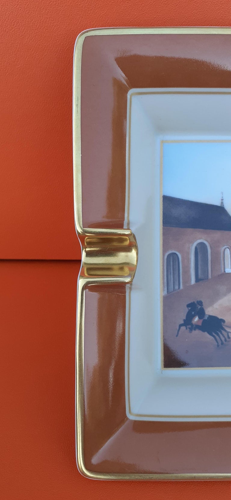 Hermès Vintage Porcelain Ashtray Change Tray Castle and Horses Pattern ...