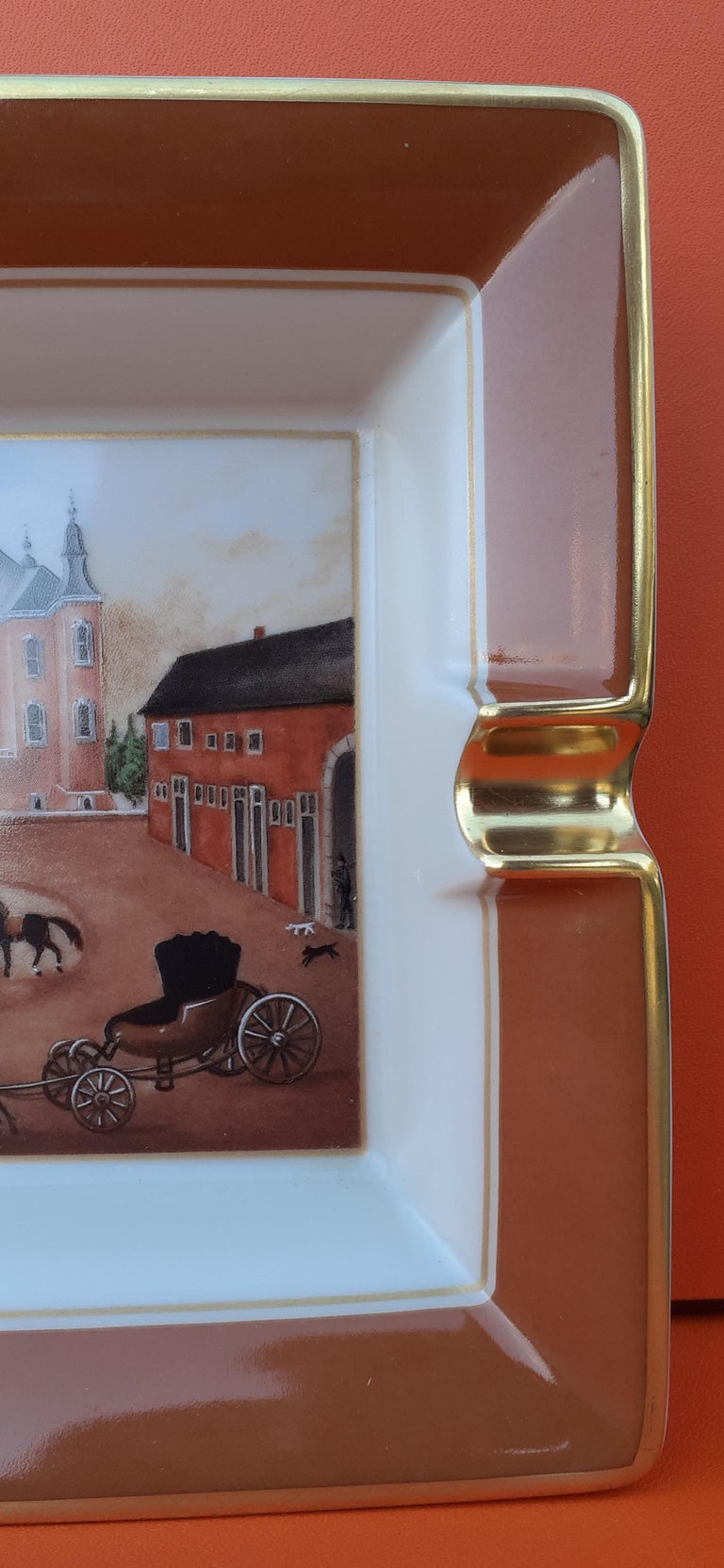 Hermès Vintage Porcelain Ashtray Change Tray Castle and Horses Pattern ...