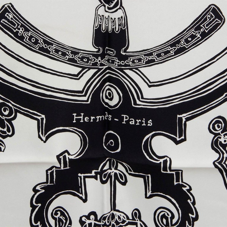 HERMES white and black silk SERIO LUDERE 90 Twill Scarf Blanc Noir ...