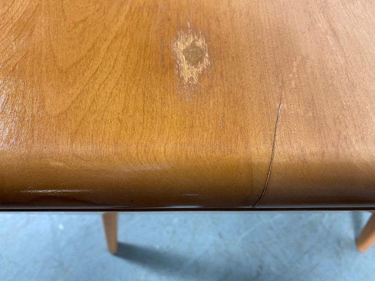 Heywood Wakefield M391G, Classic Mid Century Modern Lamp Table For Sale ...