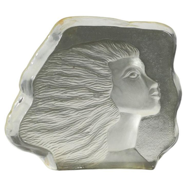 Hick Glass Face in the Style Lalique French Art Deco For Sale at 1stDibs