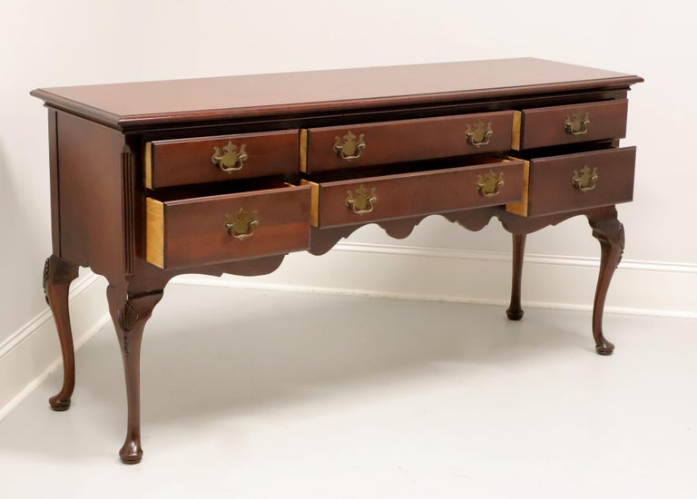 HICKORY CHAIR James River Plantations Mahogany Queen Anne Huntboard ...