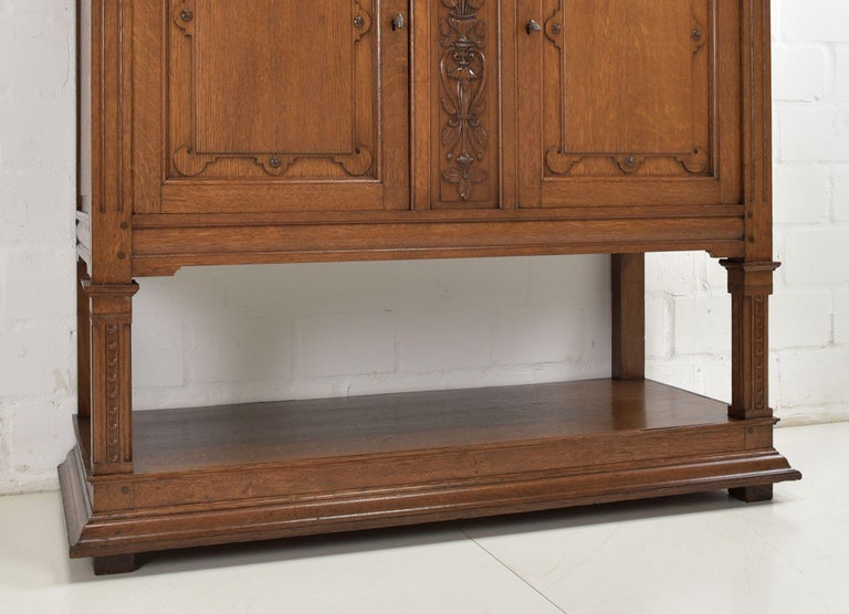 High and Narrow Gründerzeit Buffet Cabinet in Solid Oak, 1900 For Sale ...