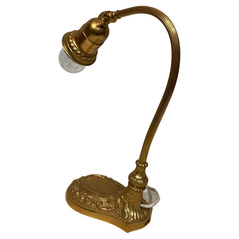 High quality French desk lamp end of the 19th century For Sale at 1stDibs