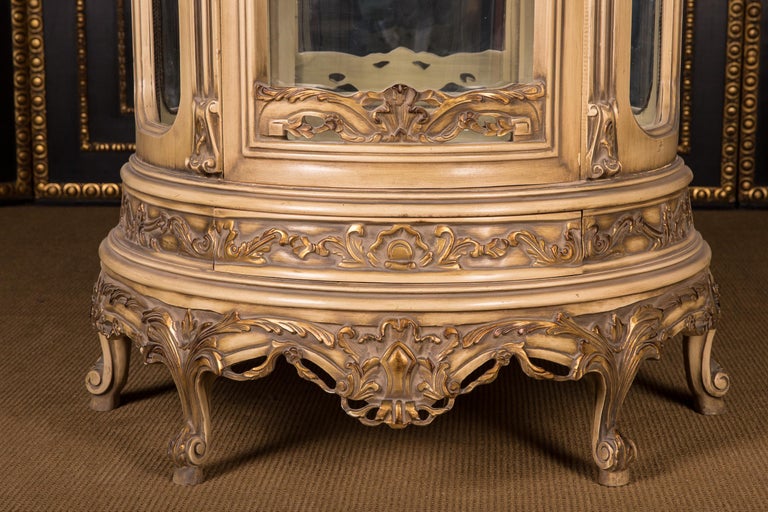 High Quality French Vitrine in the Louis Quinze Style For Sale at 1stDibs