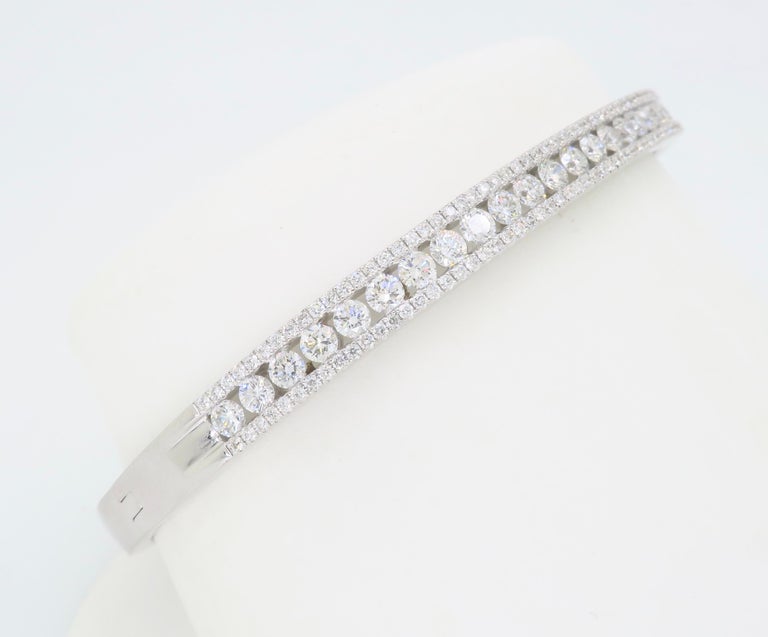 Hinged Diamond Bangle Bracelet For Sale at 1stDibs