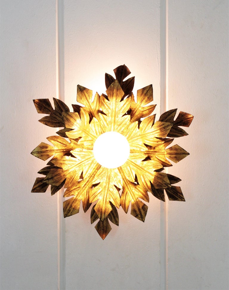 Hollywood Regency Sunburst Flower Light Fixture in Gilt Metal For Sale ...