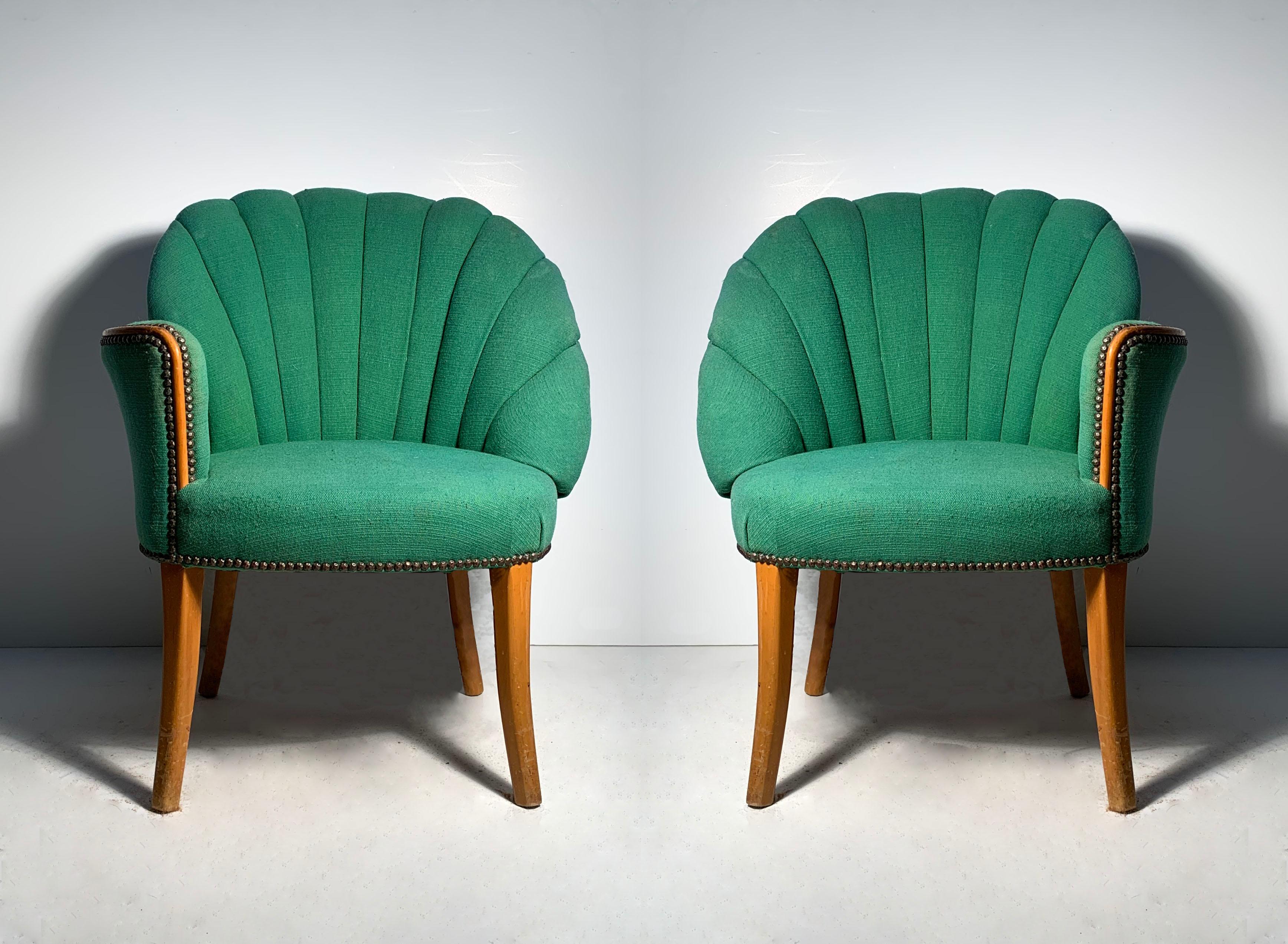 Hollywood Regency High Style Art Deco Fan Shell Back Pair of Chairs For ...