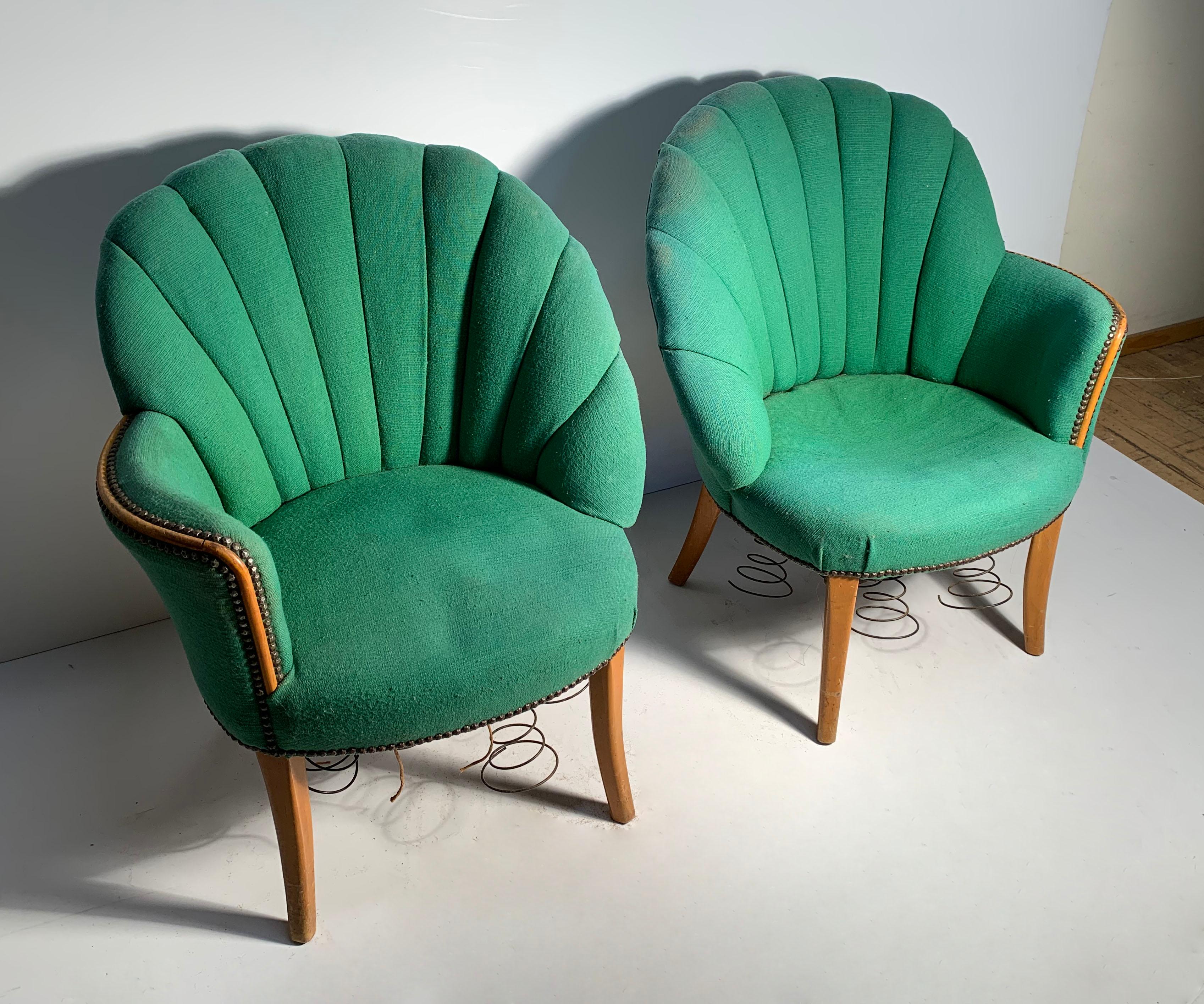 Hollywood Regency High Style Art Deco Fan Shell Back Pair of Chairs For ...