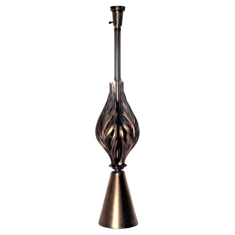 Hollywood Regency Large Brass Laurel Leaf Lamp For Sale at 1stDibs