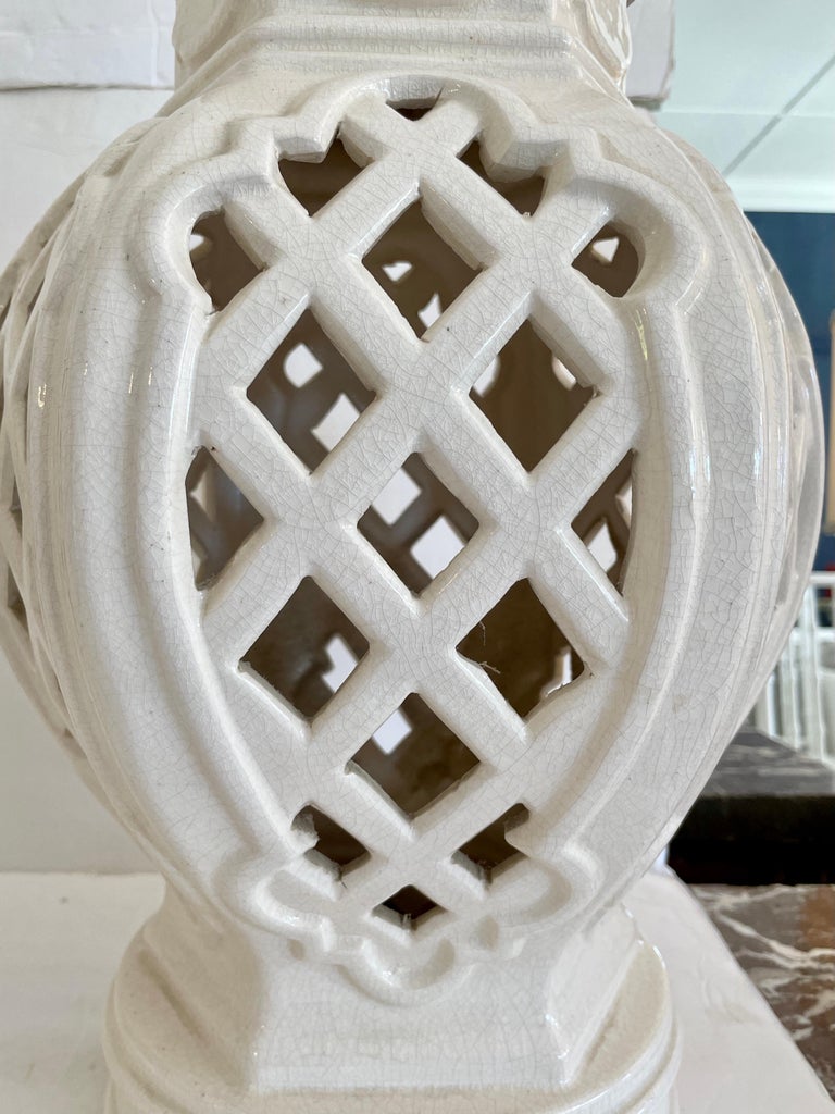 Hollywood Regency Lattice Ginger Jar Table Lamps, a Pair For Sale at ...
