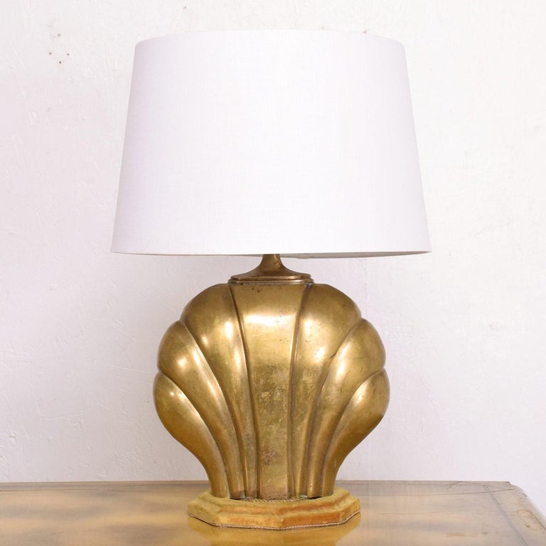 Hollywood Regency Sea Shell Table Lamp in Brass For Sale at 1stDibs ...