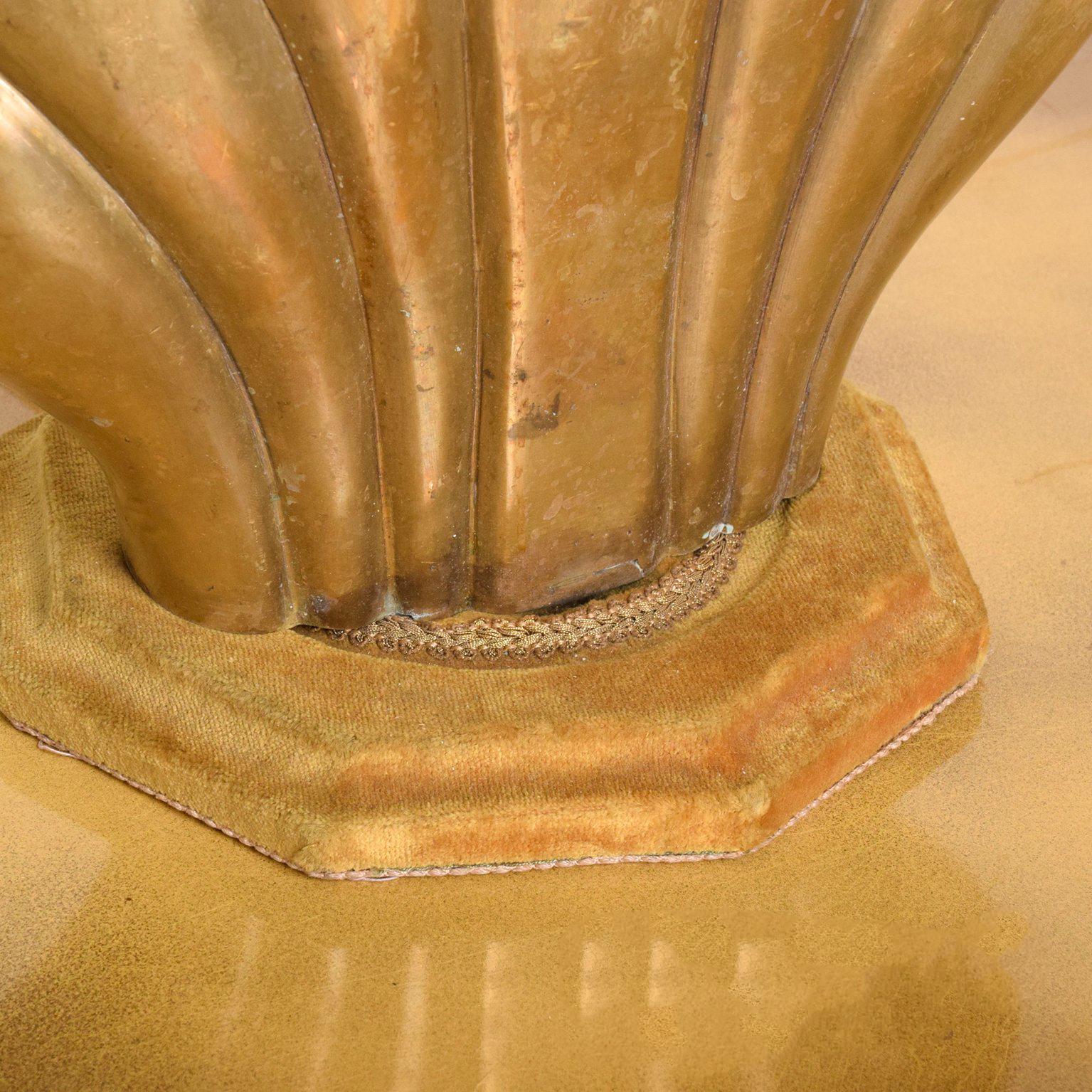 Hollywood Regency Sea Shell Table Lamp in Brass For Sale at 1stDibs ...