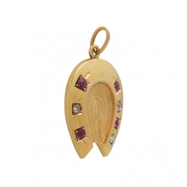 'Horseshoe' Pendant with 4 Rubies and 3 Diamonds For Sale at 1stDibs