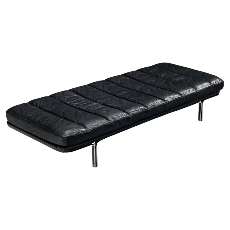 Horst Brüning Daybed in Original schwarzem Leder und Chrom im Angebot ...