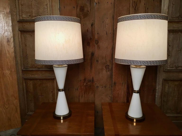 Hourglass Shaped Table Lamps For Sale at 1stDibs