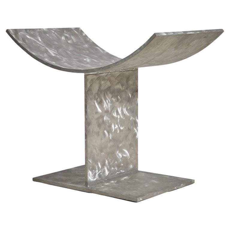 Howard Meister, „Die Kata-Bank“ Hocker, gebürstetes Aluminium, USA ...