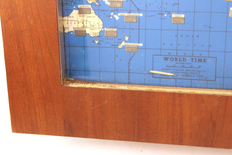 Howard Miller Mid-Century Modern Illuminated Time Table World Clock at ...