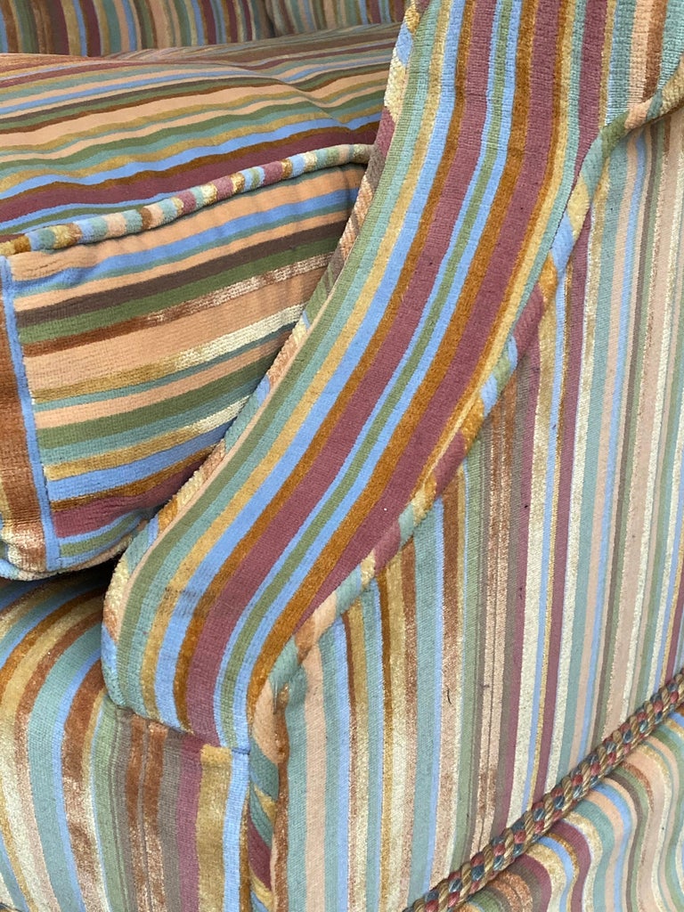 Howard and Sons Clayton Armchair Deep Seated Rod Stewart Number 5 at ...