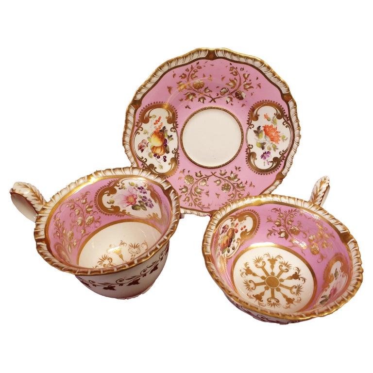 H&R Daniel Pink Trio Second Gadroon Shape For Sale at 1stDibs