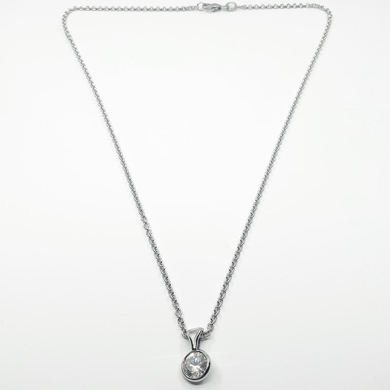 HRD Antwerp Certified 1.00 Carat Necklace 18k White Gold For Sale at ...