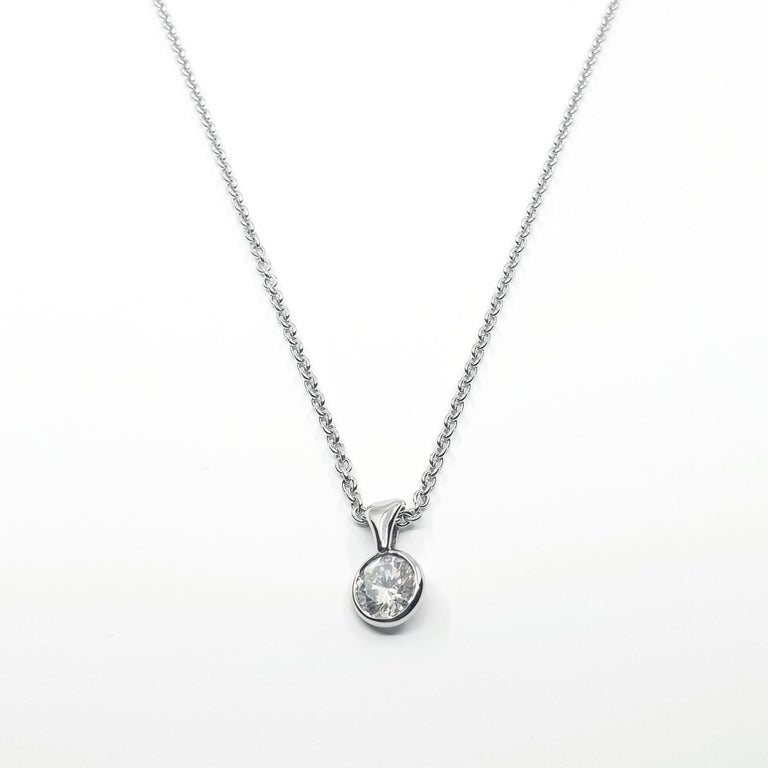 HRD Antwerp Certified 1.00 Carat Necklace 18k White Gold For Sale at ...