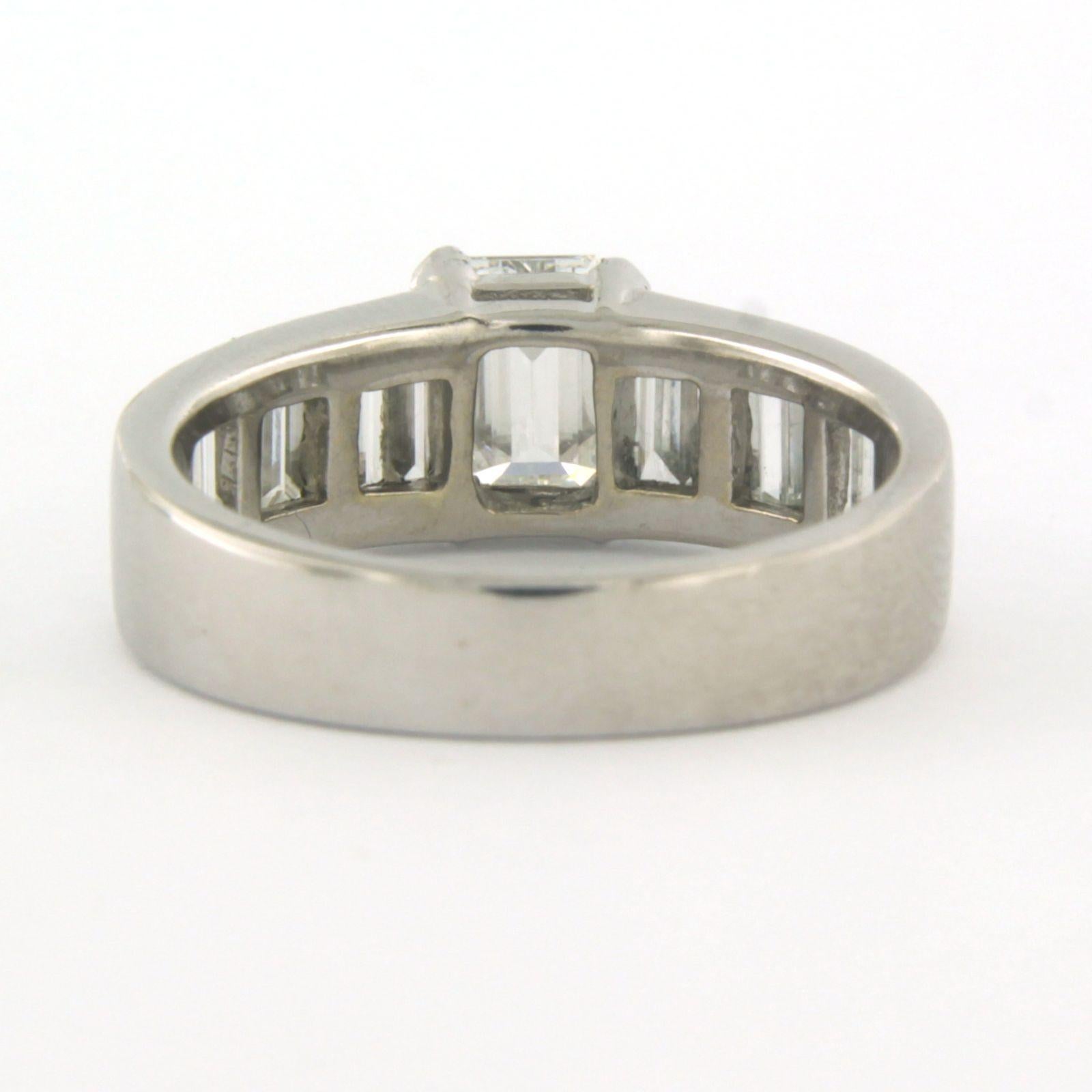 HRD Certified 0.78ct Emerald diamond and baquet diamonds 1.00ct ring ...