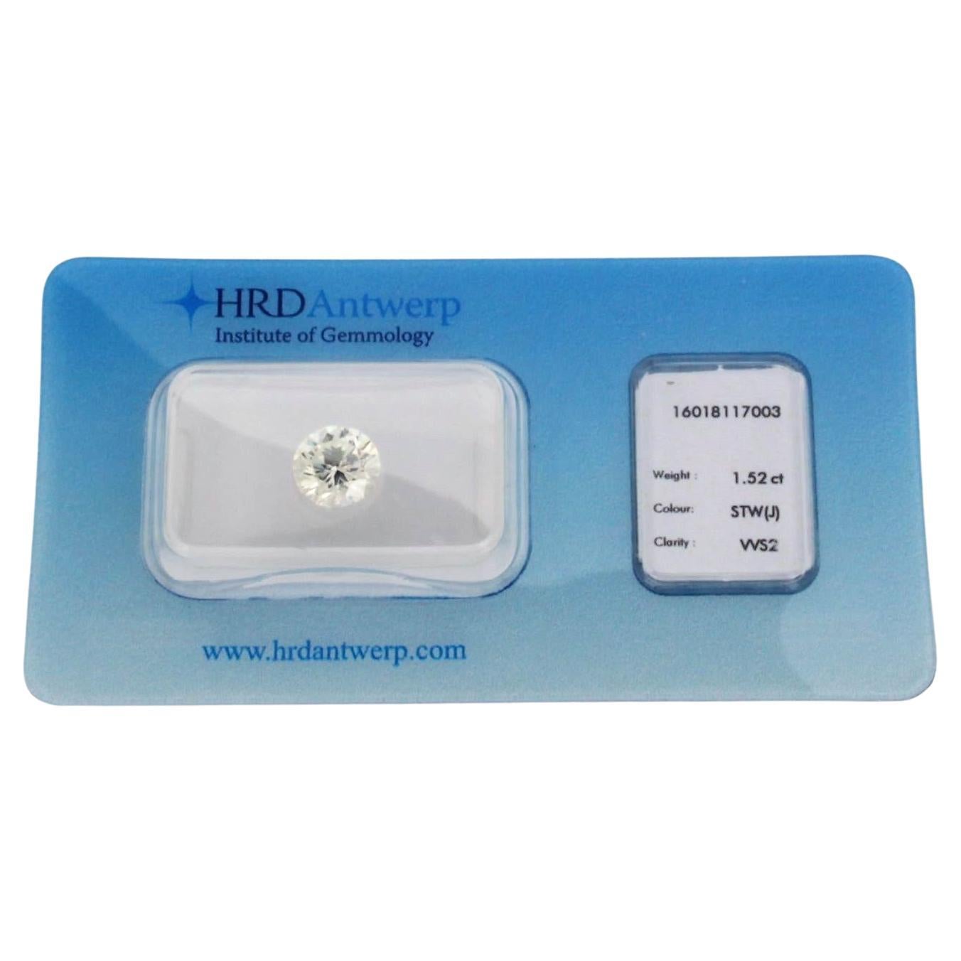 Blue Purple to Purple Sapphire, 1.52ct Triliant, Brilliant and Eye Catching! For Sale at 1stDibs