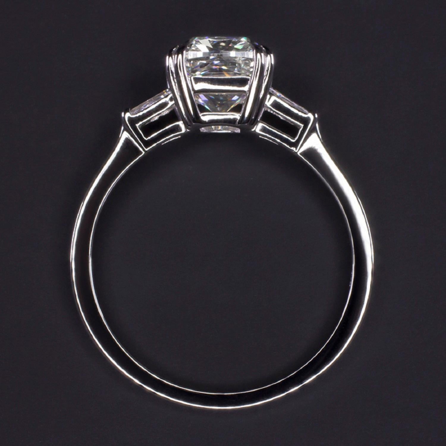HRD Certified 2.50 ( main stone ) Carat Cushion Diamond Ring VVS1 For ...