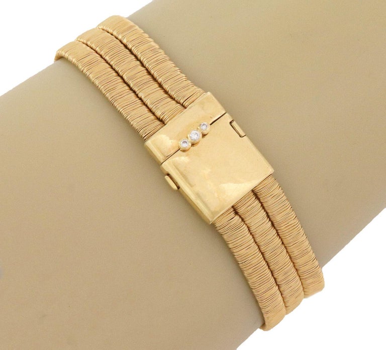 H.Stern 18k Yellow Gold 3 Silk Strand Flex Chain Bracelet For Sale at ...
