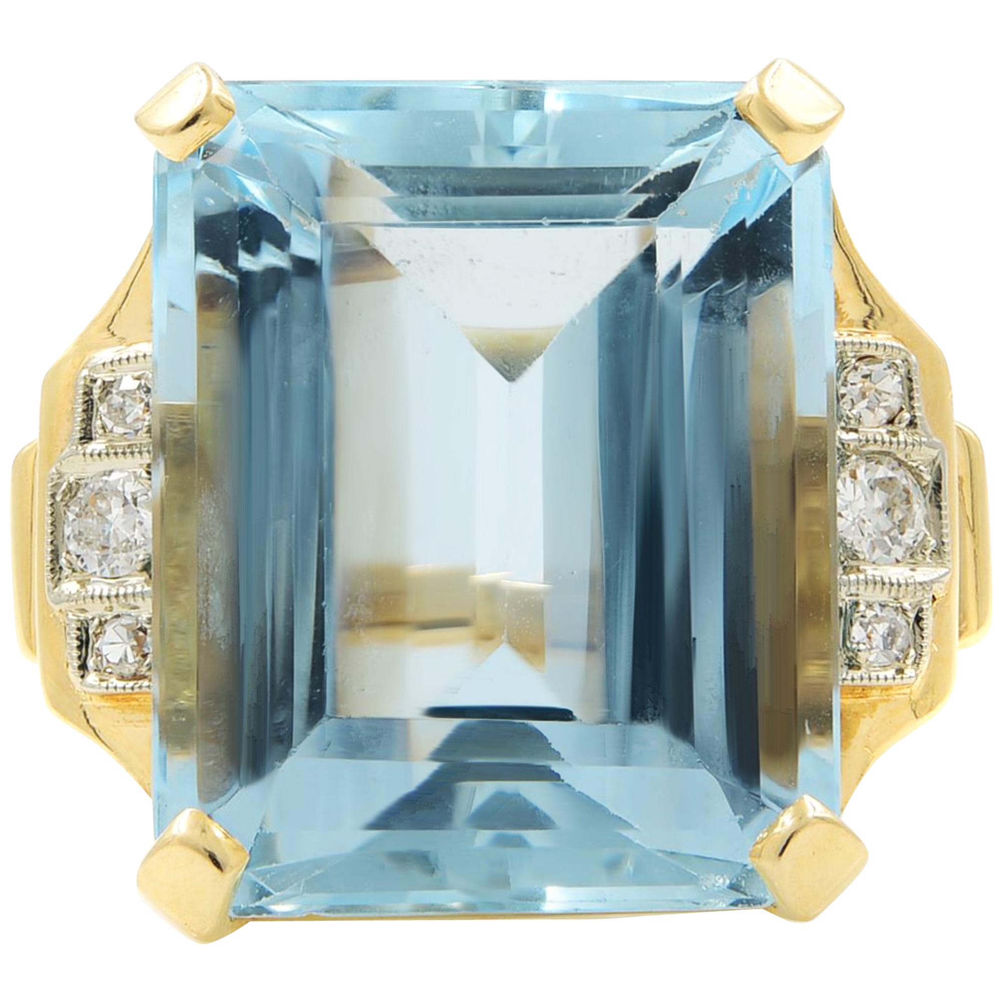 Estate Vintage 14 Karat White Gold Large Emerald Cut Aquamarine Ring at ...