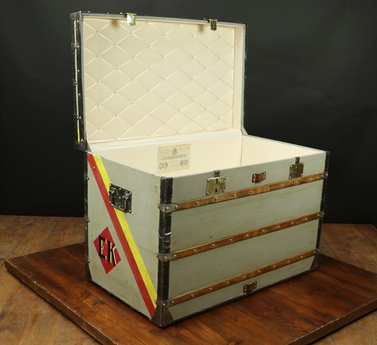 Huge Louis Vuitton Grey Trianon Canvas Trunk, 1880s at 1stDibs