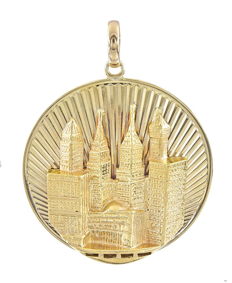 Huge Tiffany and Co. Gold New York Pendant or Charm For Sale at 1stDibs