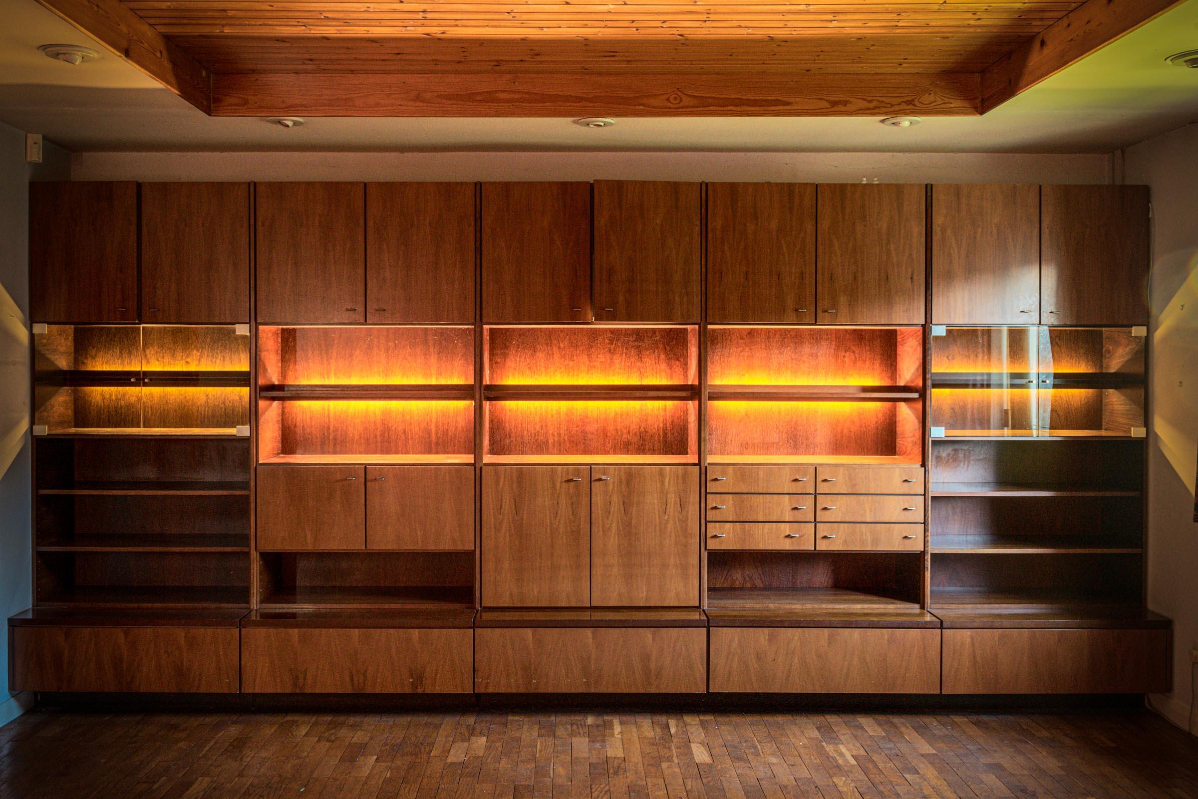 Hulsta Rosewood Lounge Wall at 1stDibs | rosewood wall unit, hulsta ...