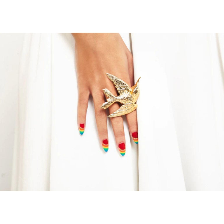 Hummingbird Ring with Moving Wing in 24K Gold For Sale at 1stDibs