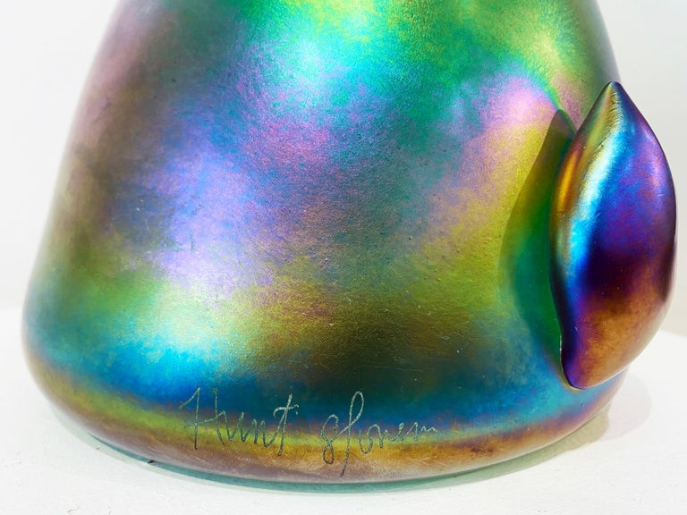 Hunt Slonem - Hunt Slonem Green Glass Bunny Sculpture 'Seth' For Sale ...