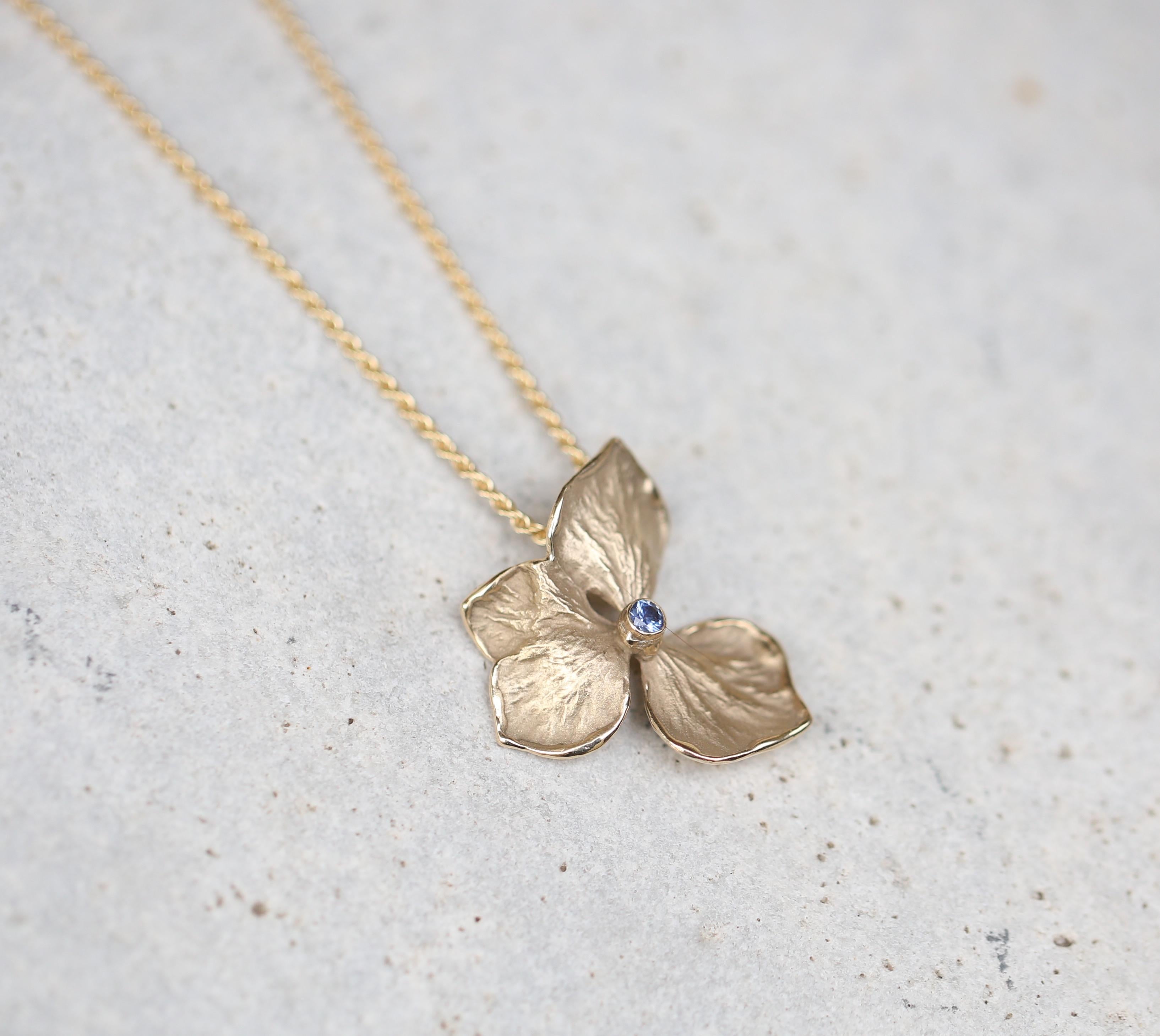 Hydrangea Necklace, Solid 14k and 18k Gold, Sapphire For Sale at 1stDibs