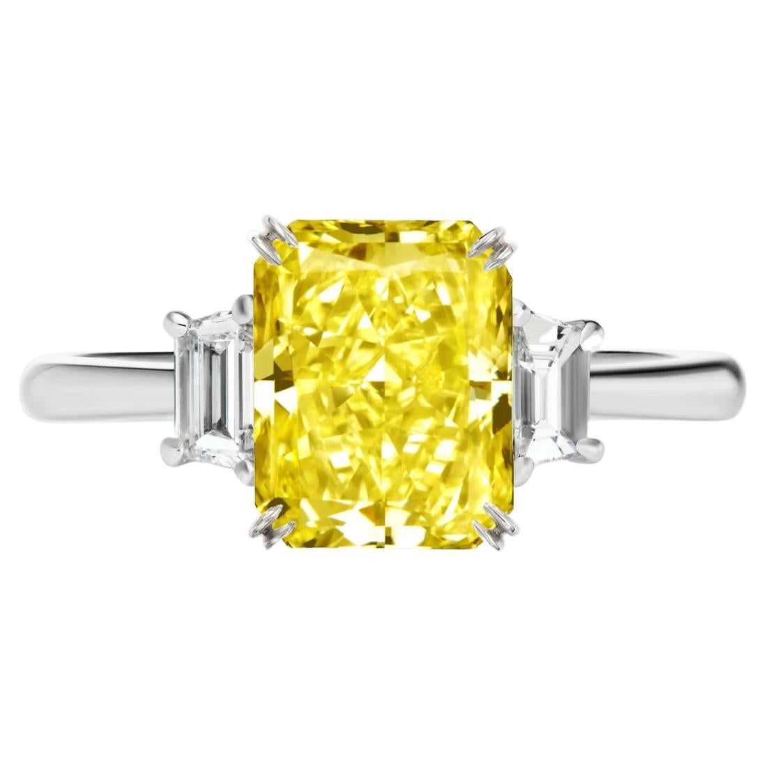 Harry Winston 10.01 Carat GIA Fancy Yellow Radiant Cut Diamond Ring at ...