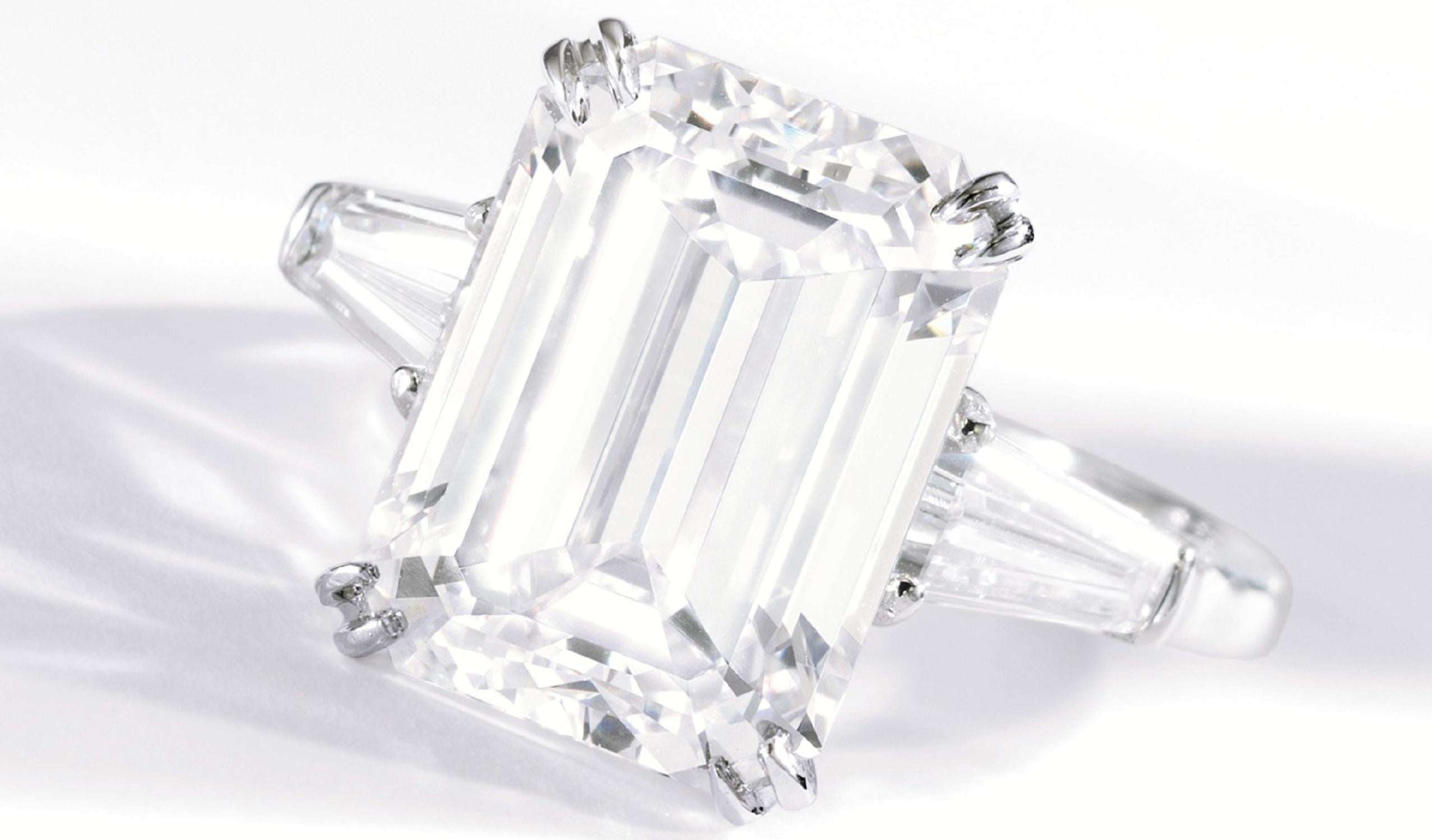 I Flawless GIA Certified 2 Carat Emerald Cut Diamond Ring For Sale at ...