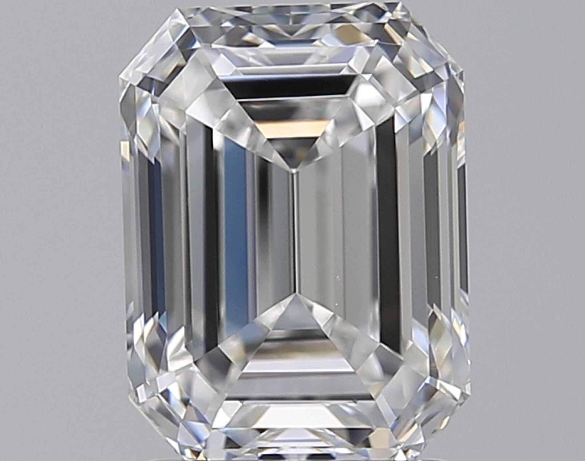 I Flawless GIA Certified 2 Carat Emerald Cut Diamond Ring For Sale at ...